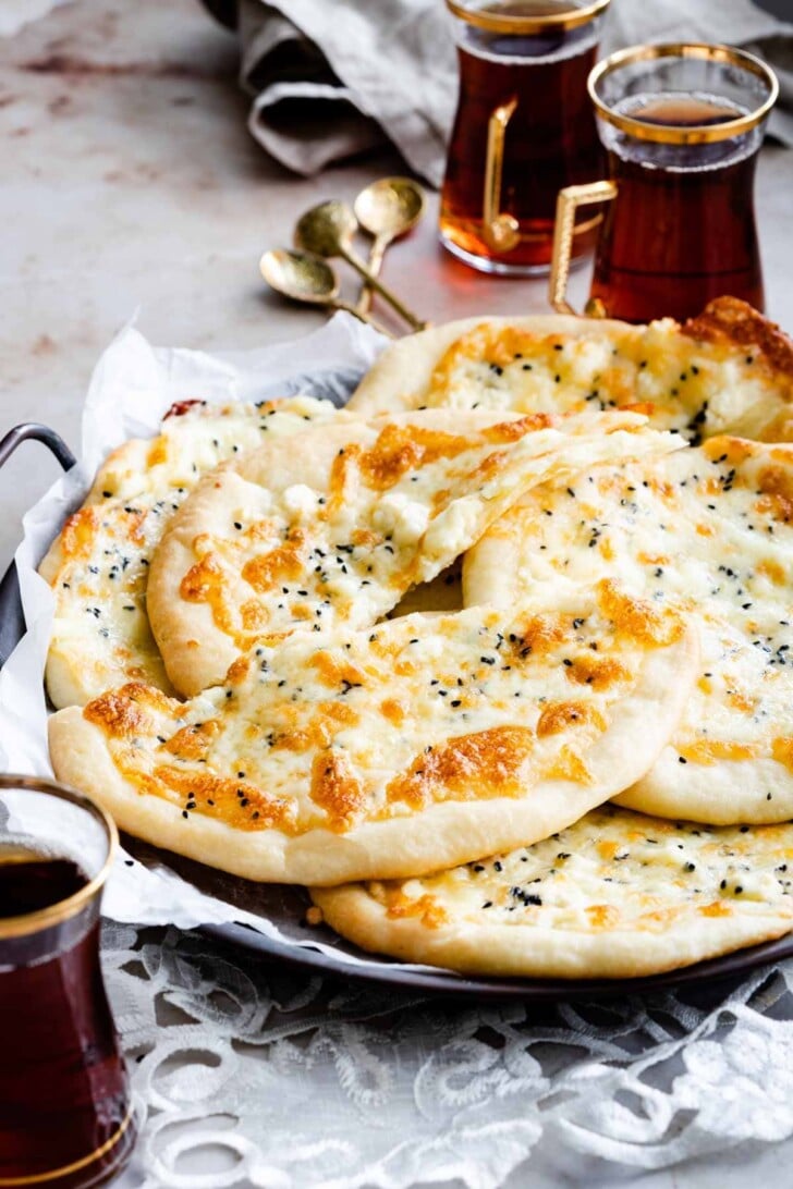 Homemade Manakish with Cheese and Za'atar - Hungry Paprikas