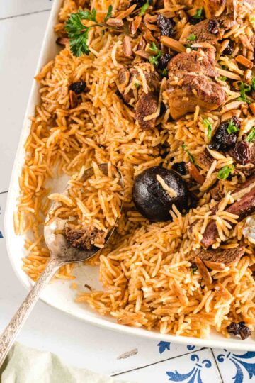 Fragrant Lamb Kabsa (Restaurant Style) - Hungry Paprikas