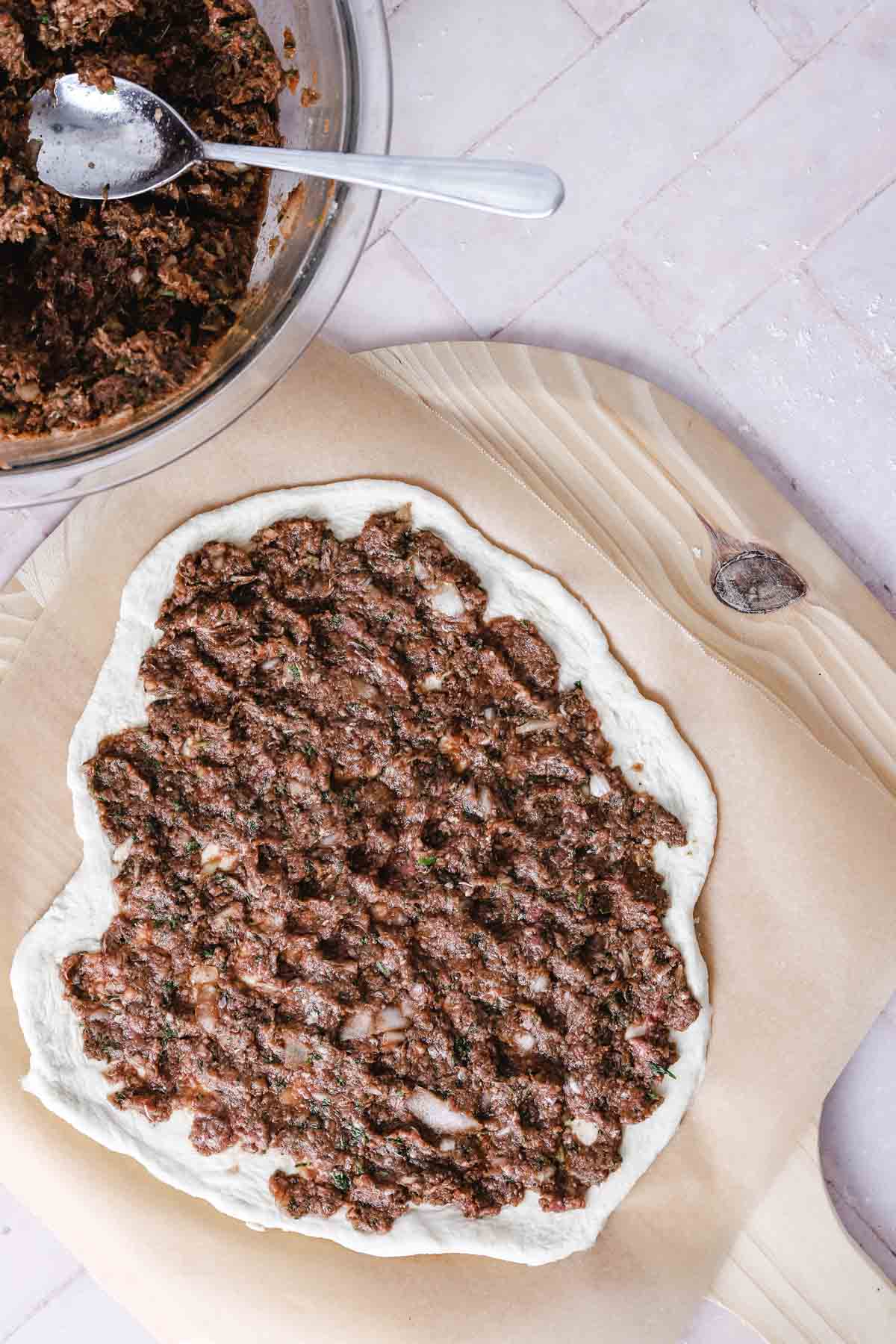 Lahm Bi Ajeen | Sfiha (Middle Eastern Flatbread) - Hungry Paprikas