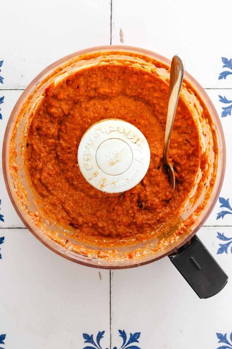Muhammara (Roasted Red Pepper and Walnut Dip)