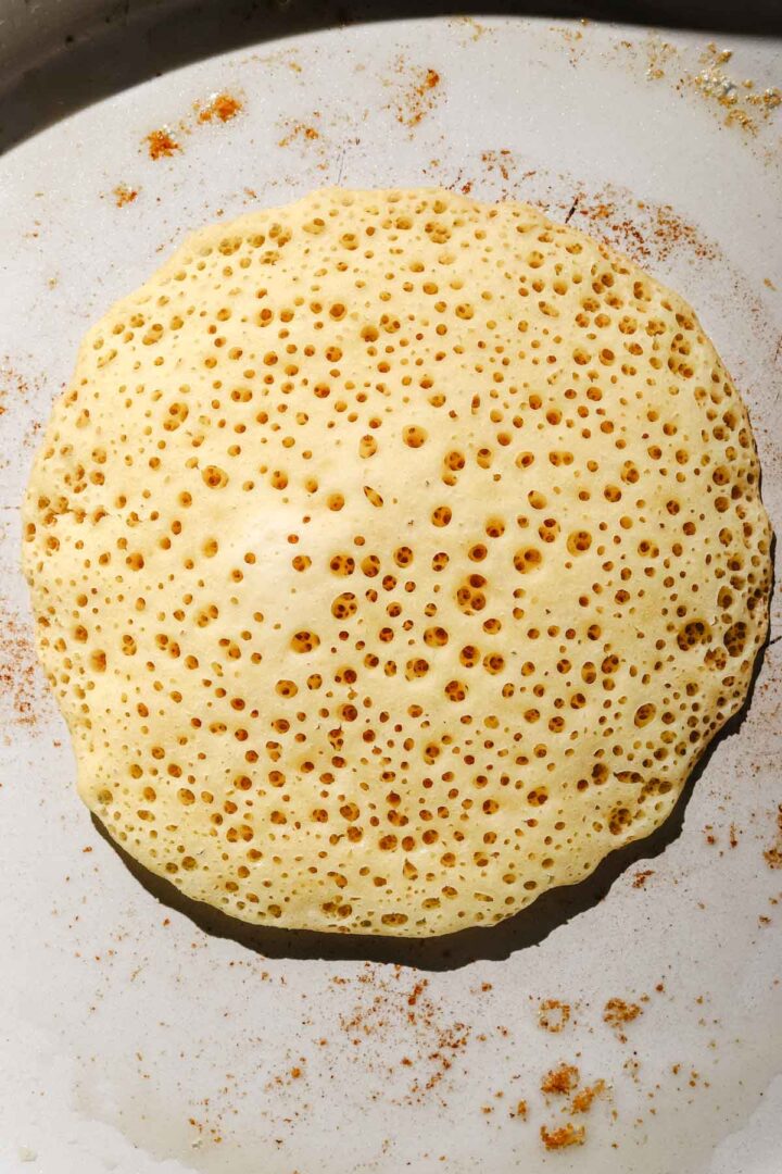 Easy Baghrir (Moroccan Pancakes) - Hungry Paprikas