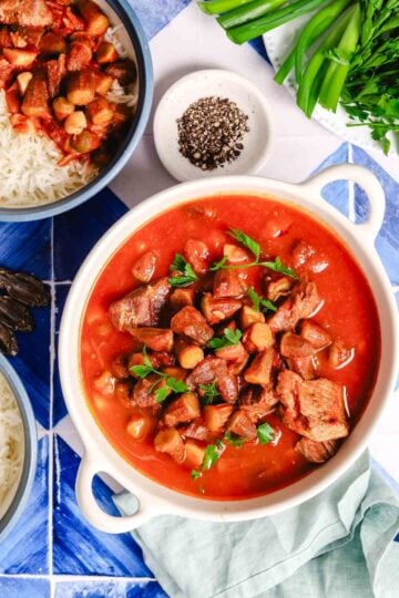 Okra Stew (Middle Eastern Bamya Recipe) - Hungry Paprikas