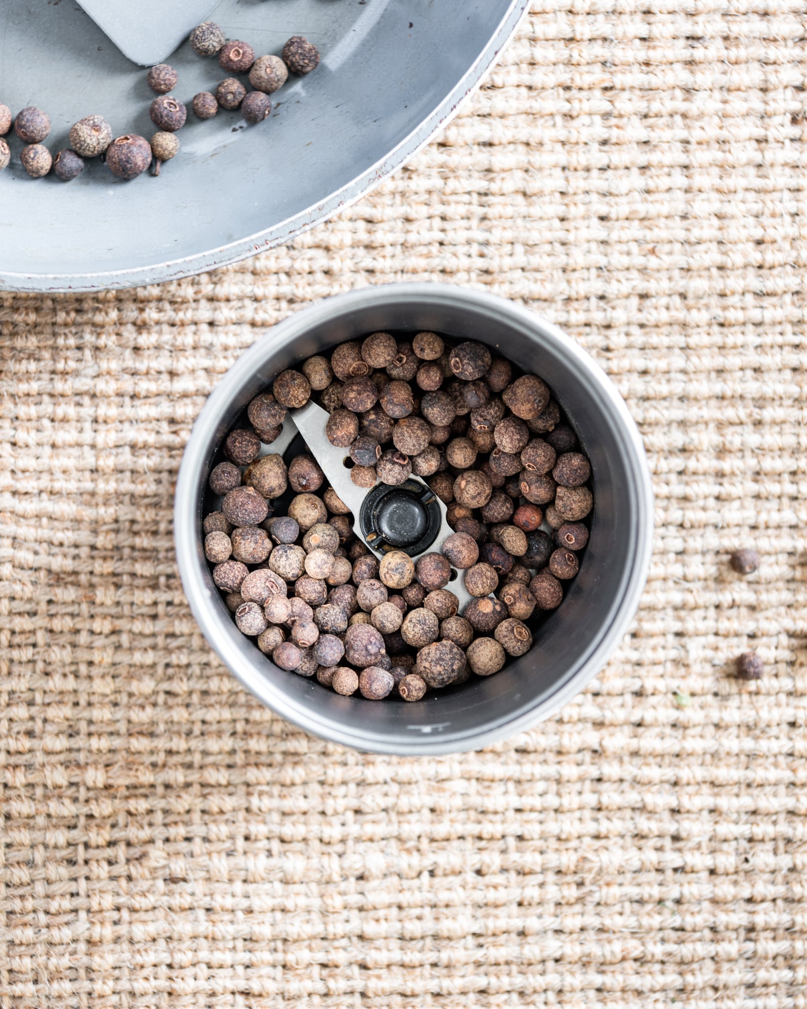 Allspice: How to Use It In Middle Eastern Cuisine - Hungry Paprikas