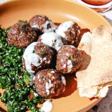 Juicy Baked Kofta Meatballs - Hungry Paprikas