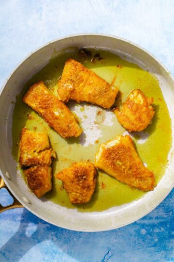 Sayadieh (Middle Eastern Fish And Rice) - Hungry Paprikas