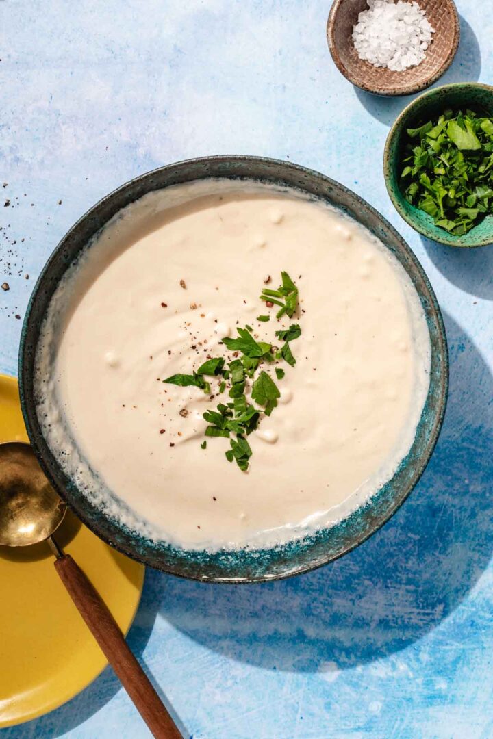 3-Ingredient Tahini Sauce (Tarator) - Hungry Paprikas