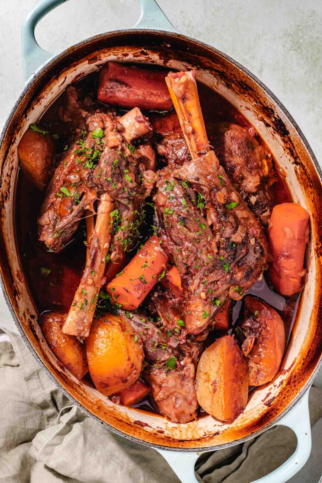 Oven Braised Lamb Shanks (Fall Apart) - Hungry Paprikas