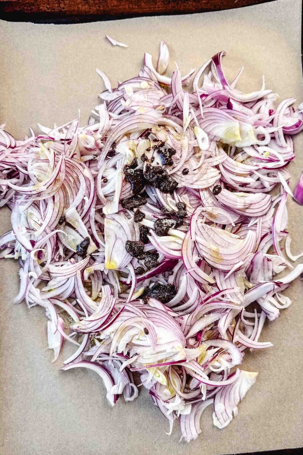 Sumac Chicken and Onion (Sheet Pan Dinner) - Hungry Paprikas