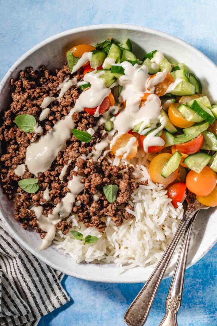 Quick Ground Beef Bowls (Middle Eastern) - Hungry Paprikas